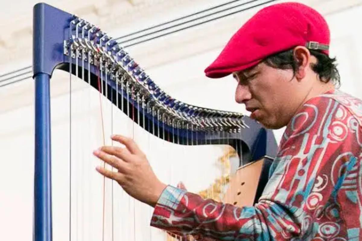 Edmar Castaneda Quartet